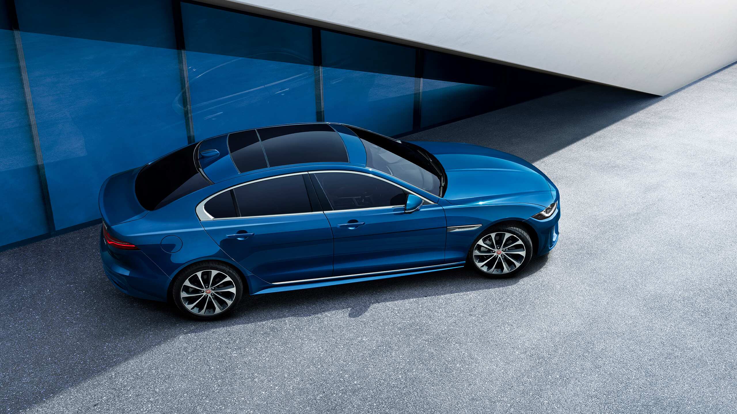 秀出个性，乐享高能 与捷豹XEL一起潮流出街-捷豹汽车JAGUAR官网