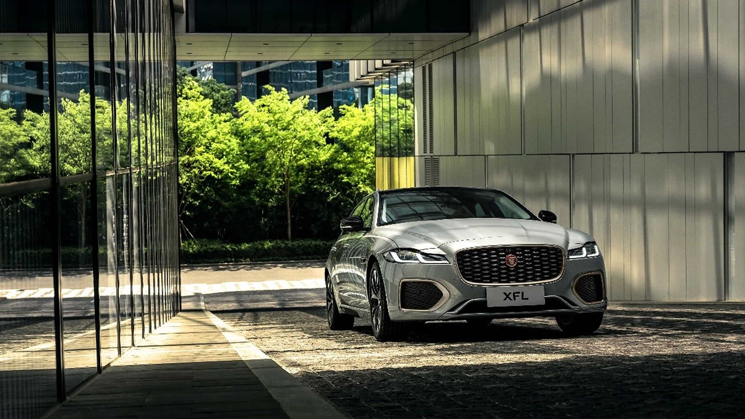 行色出众，优雅从容 捷豹XFL鎏金版尽显尊贵风范-捷豹汽车JAGUAR官网